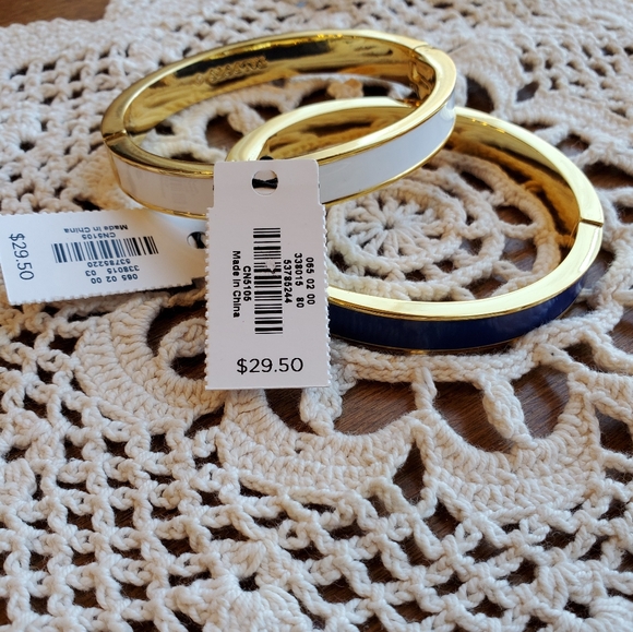 Talbots | Jewelry | Talbots Enamel Hinged Bangle Bracelet | Poshmark